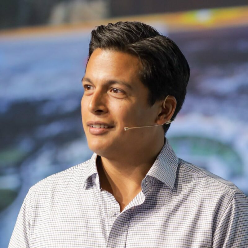 About • Momentum Commerce